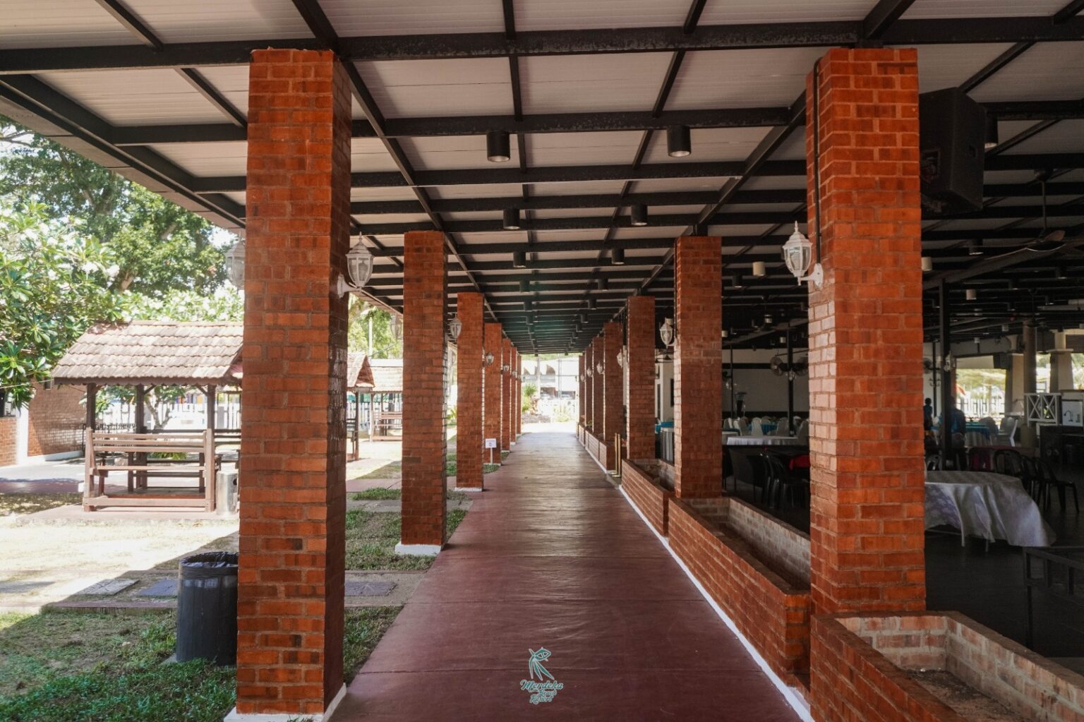 Laman Utama - Merdeka Beach Resort